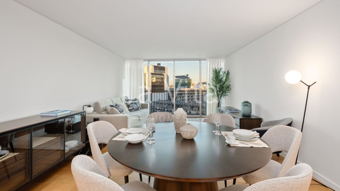 Apartment Infinity Tower Lisbon Mit 2 In Campolide, Lissabon, Portugal ...