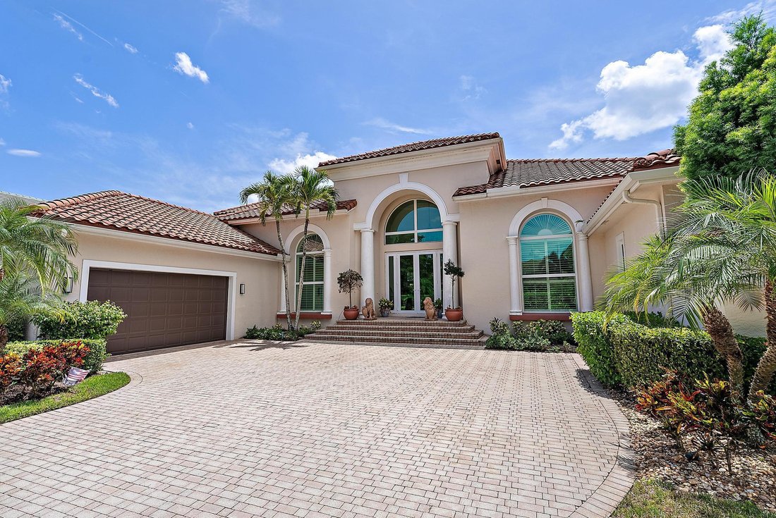Single Family Residence In West Palm In Loxahatchee, Florida, United ...