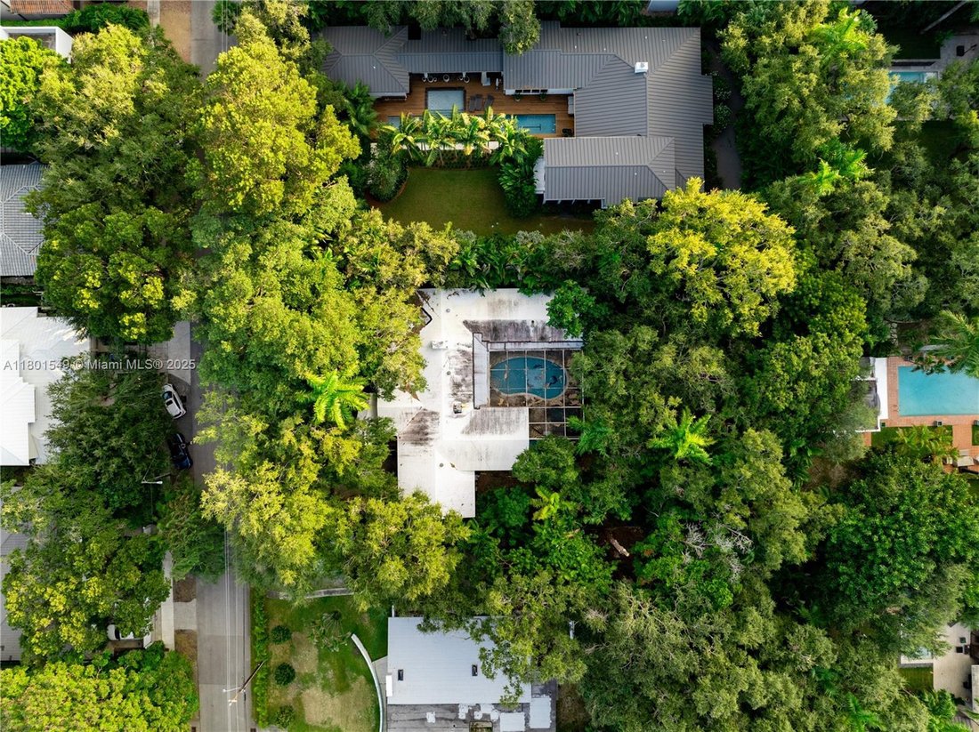 Single Family Residence In Coconut Grove In Miami, Florida, United ...