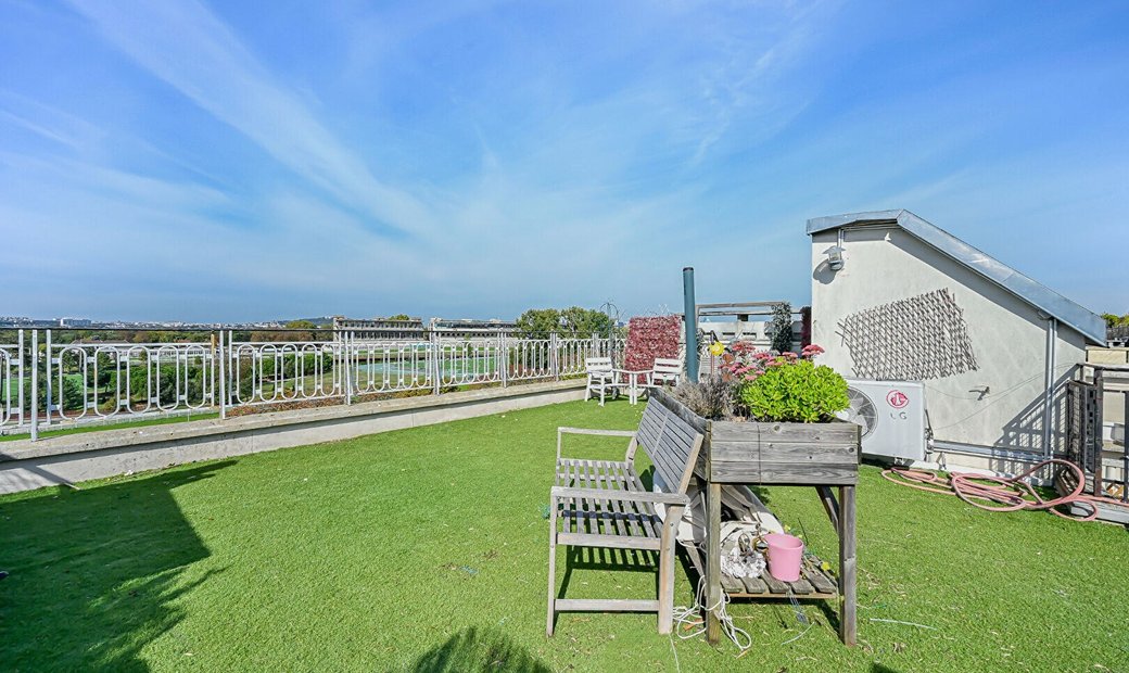 2 Room Apartment With Private Terrace, Paris In Paris, île De France ...