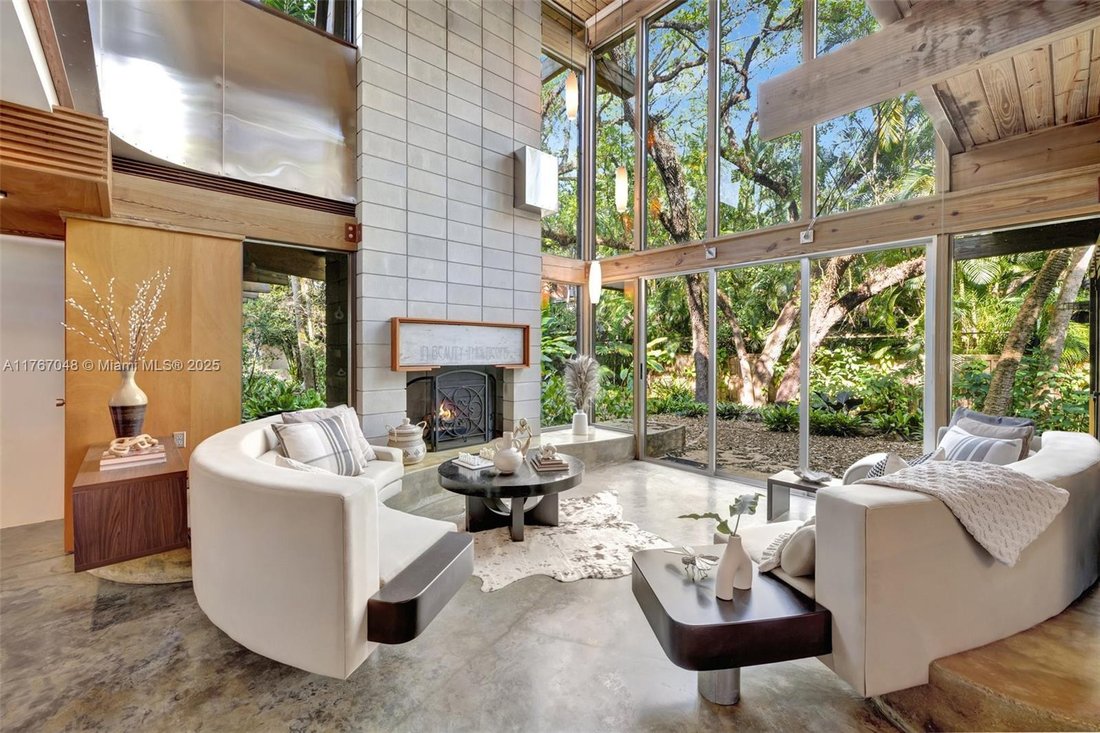 Single Family Residence In Fort In Fort Lauderdale, Florida, United ...