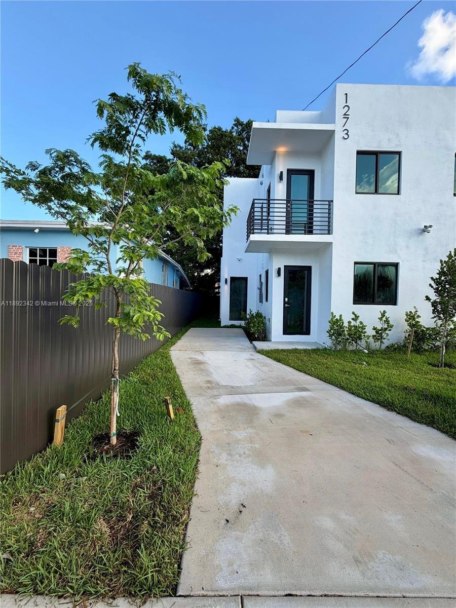 Duplex In Miami In Miami, Florida, United States For Sale (16639758)