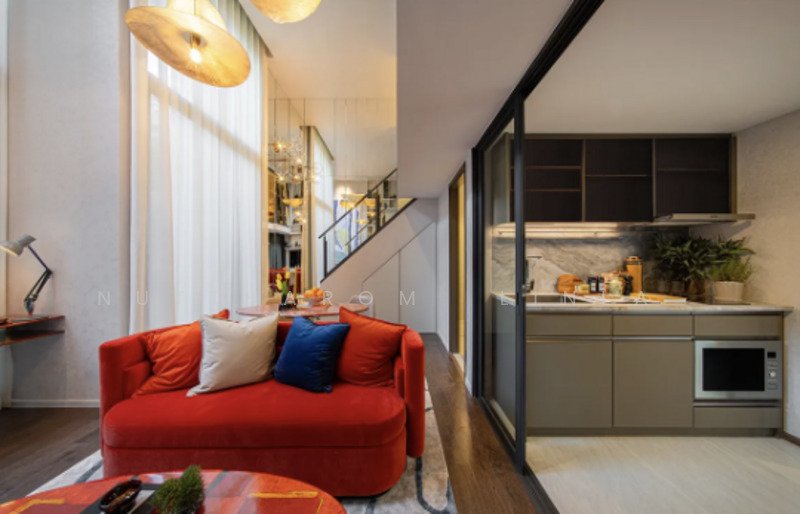 Shush Ratchathewi, Bangkok In Thanon Phaya Thai, Bangkok, Thailand For ...