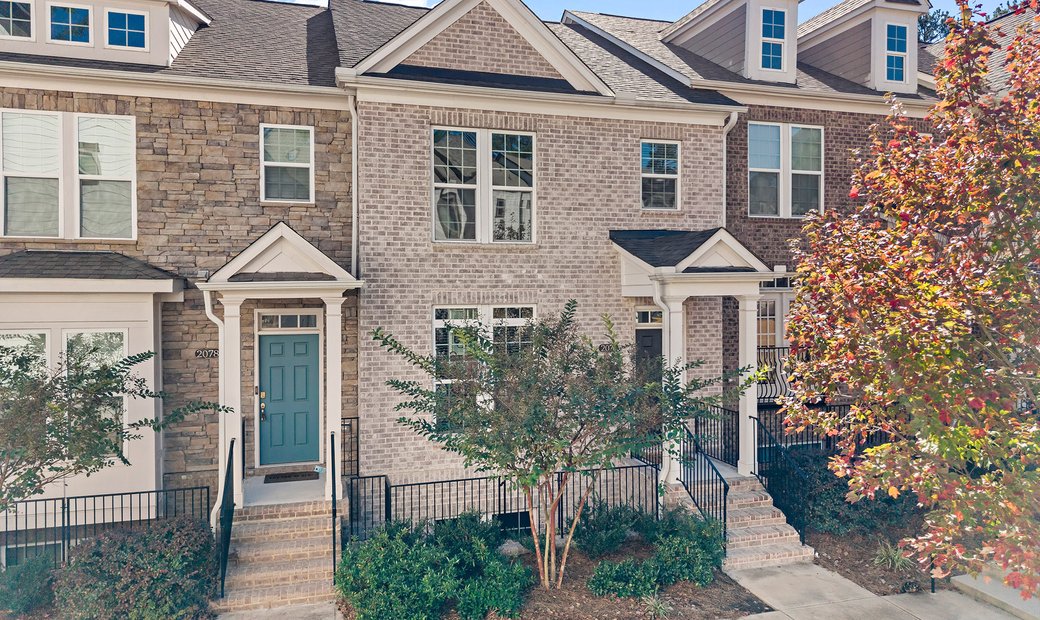 Stylish Townhome In Coveted Parkside At In Decatur, Georgia, United ...