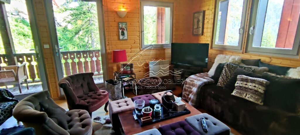 Rare: Individual Chalet With In Isola, Provence Alpes Côte D'azur ...