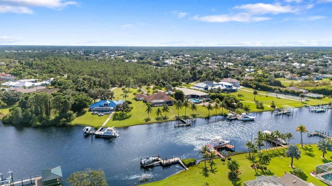 Single Family Residence In Port St En Port St. Lucie, Florida, Estados ...