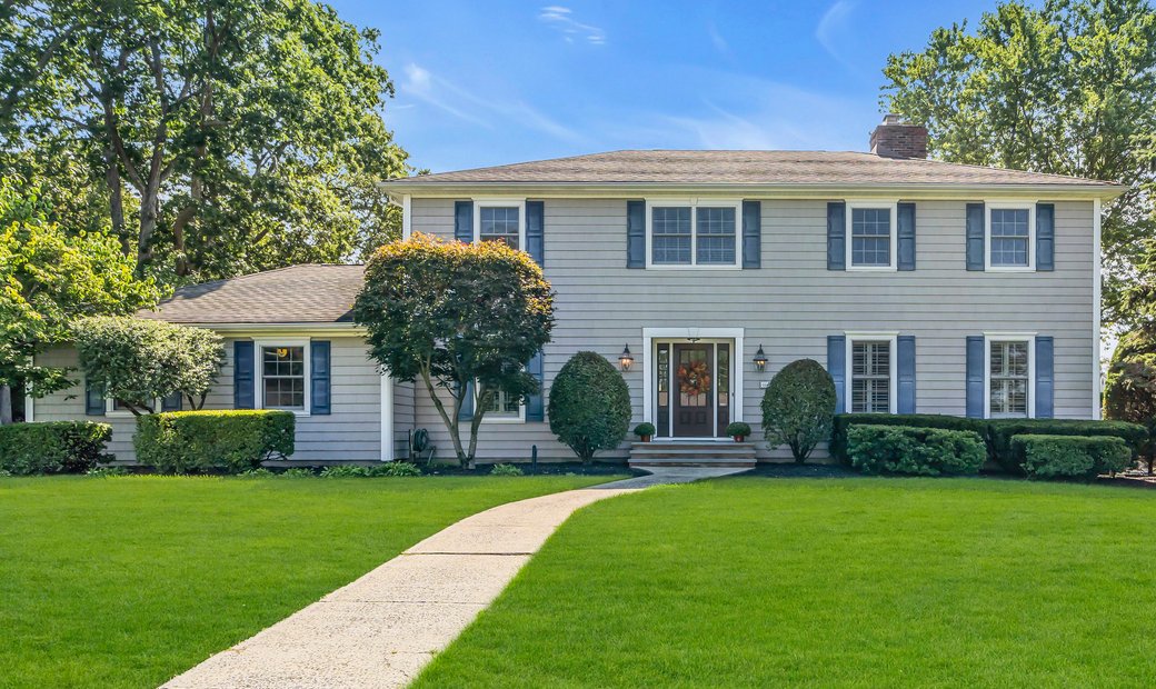 Beautifully Maintained Colonial On En Brielle, Nueva Jersey, Estados ...