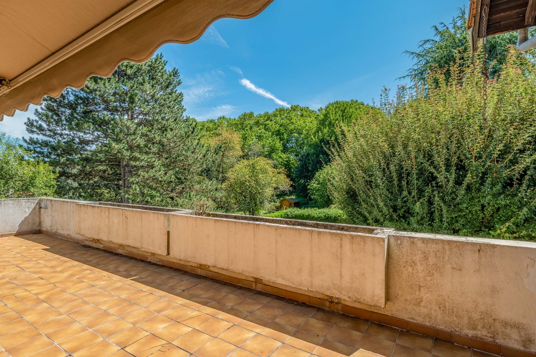 House To Renovate In In Saint Cyr Au Mont D'or, Auvergne Rhône Alpes ...