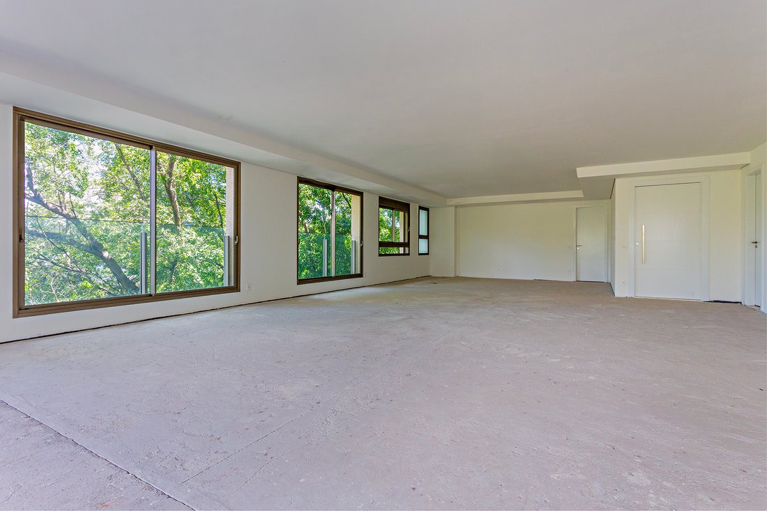 Contemporary Lindenberg Residence With In São Paulo, State Of São Paulo ...