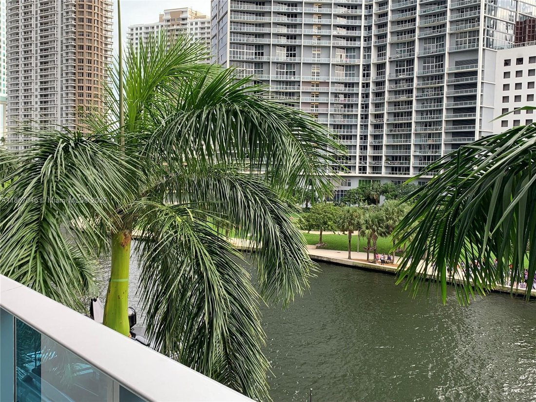 Condominium In Miami In Miami, Florida, United States For Sale (16640394)