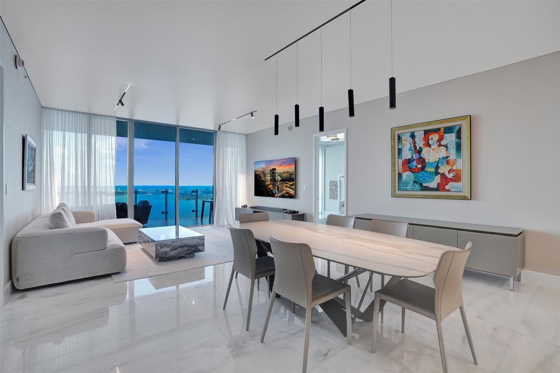 Condominium In Miami In Miami, Florida, United States For Sale (16635018)