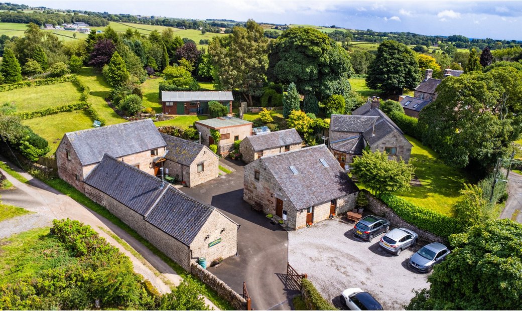 Bauernhaus Mit 10 Schlafzimmern In Foxt, England, Vereinigtes ...