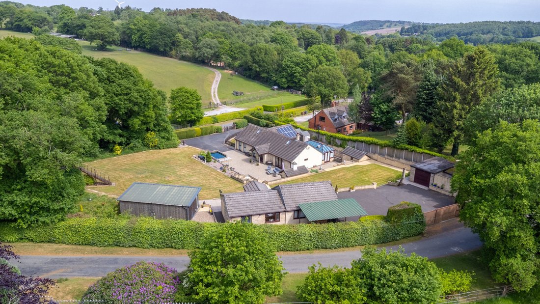 4 Bedroom Detached House For Sale In In Cheadle, England, United ...