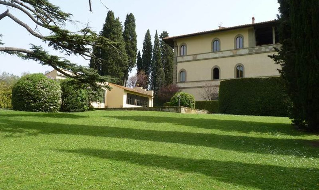 Prestigious Apartment In A Historic Villa In Poggio Gherardo, Tuscany ...