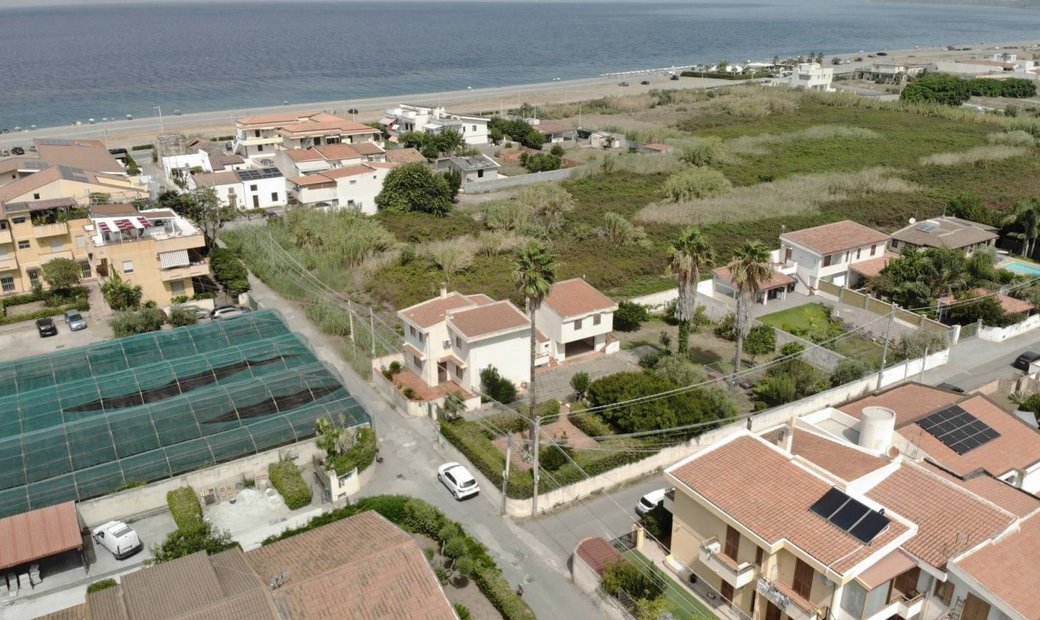 Villa With Outbuilding 100 Meters From The Sea Via Guido In Milazzo ...