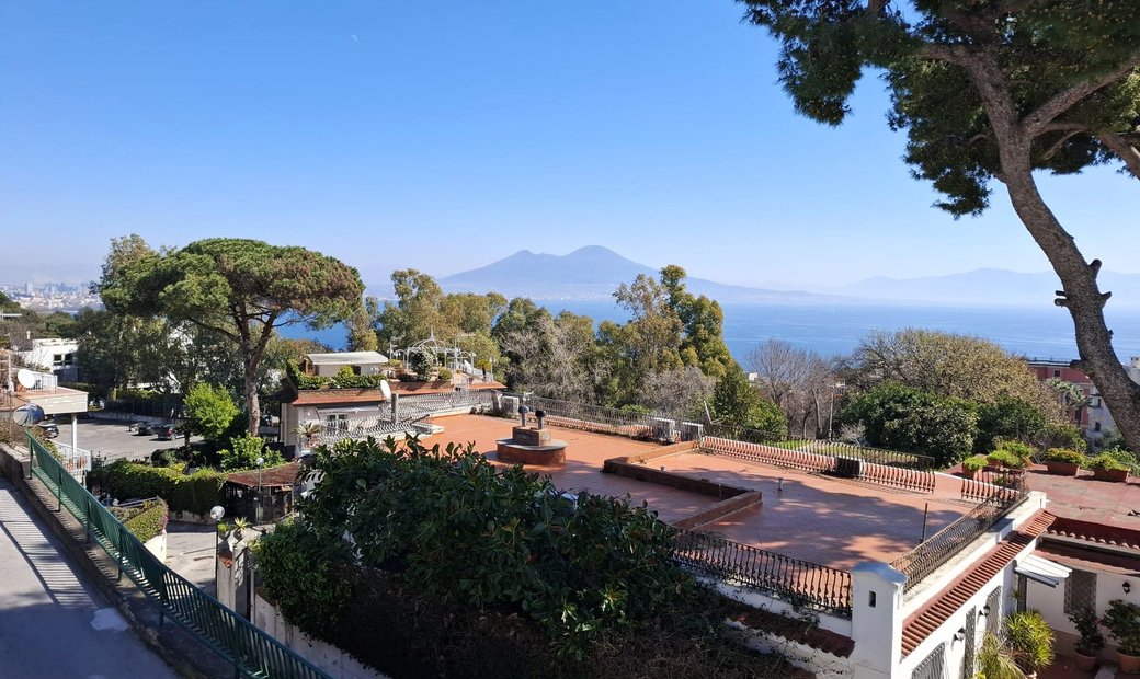 Via F. Petrarca – 6 Rooms With Triple Exposure In Naples, Campania ...