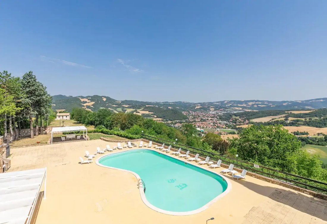 Villa Serra Alta – Charming And Elegant Farmhouse In Fermignano, Marche ...