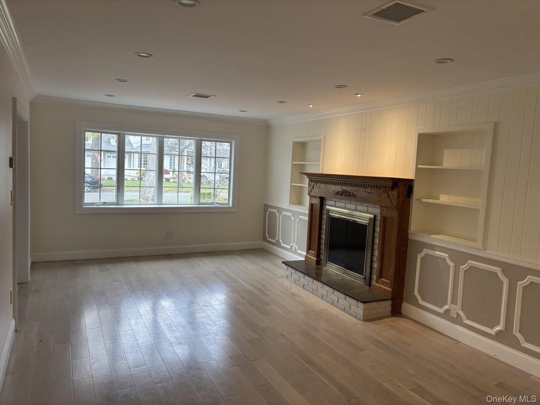 71 Maple Avenue Bethpage, New York In Bethpage, New York, United States ...