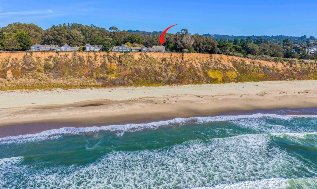 Modern Coastal Luxury With Inspiring In Watsonville, California, United ...