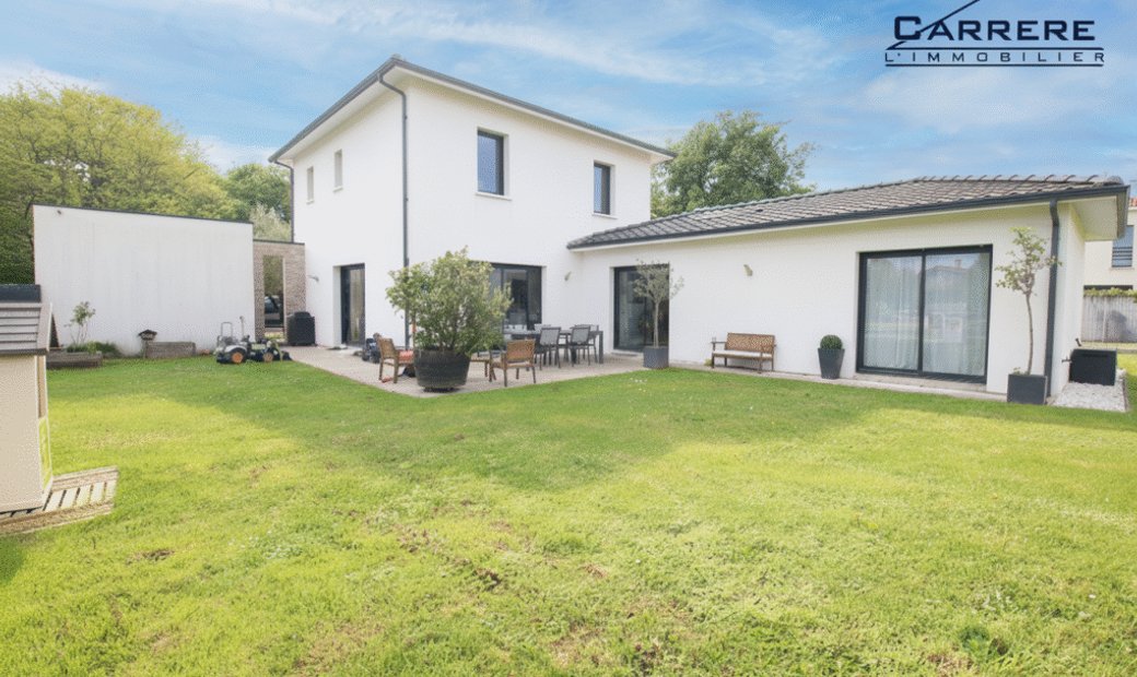 House For Sale In Tresses In Tresses, Nouvelle Aquitaine, France For ...