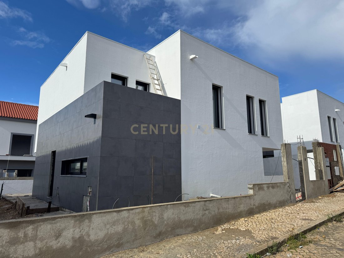 Moderne Villa Mit 4 In São Domingos De Rana, Lissabon, Portugal Zu ...