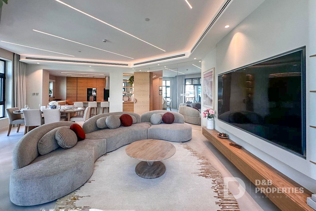 Burj Khalifa And Fountain View | Upgraded In Dubai, Dubai, United Arab ...