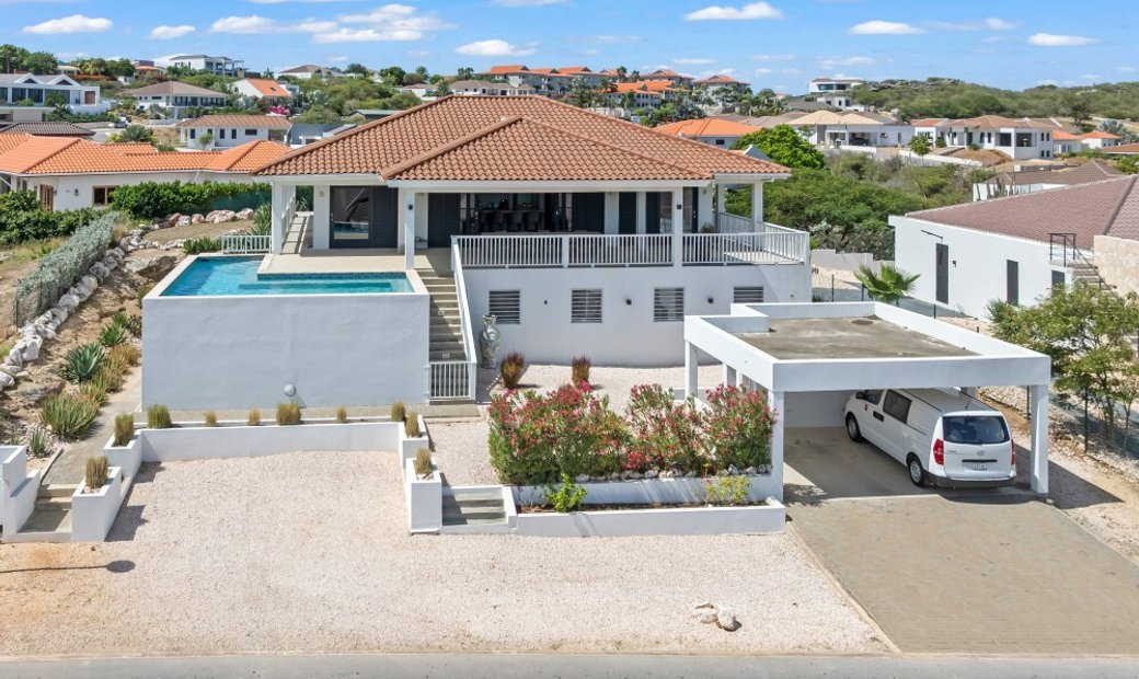 Blue Bay — Villa Spacieuse Avec Vue Sur Dans Sint Michiel, Curaçao ...