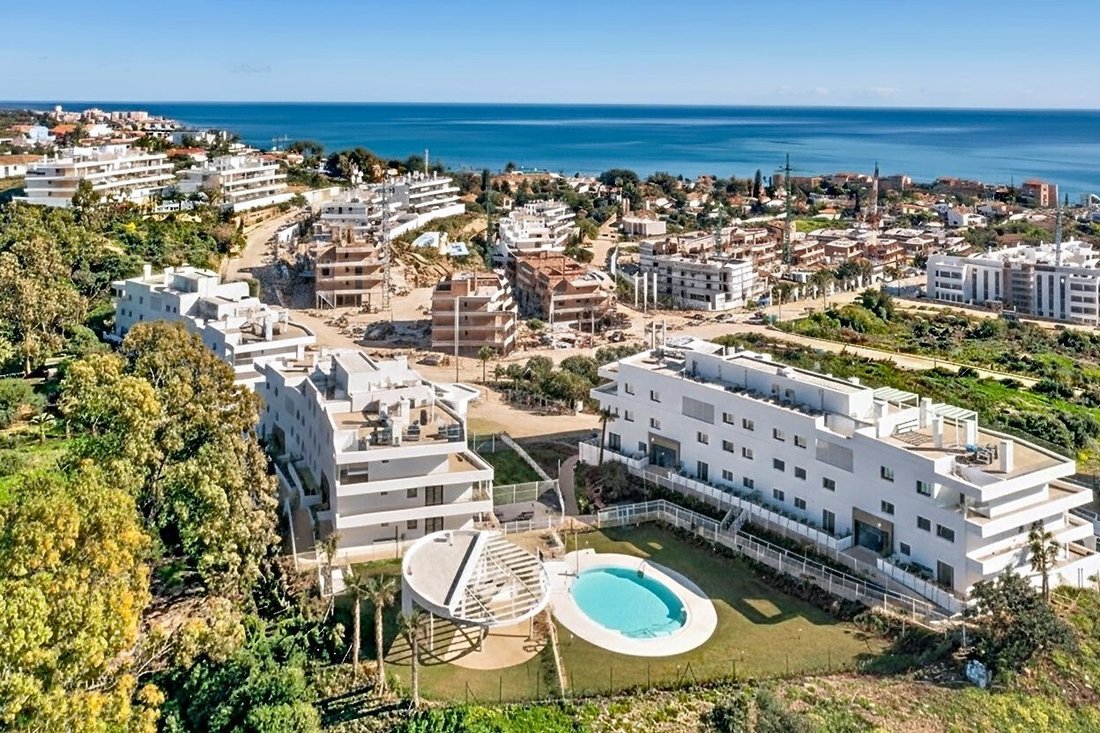 Brand New 2 Bedroom Apartment With Sea Views In In Estepona, Andalusia ...