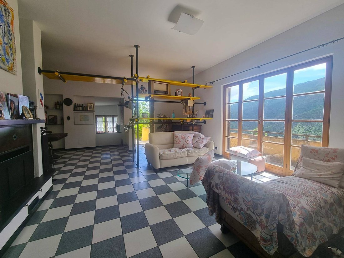 Villa In Vendita A Balestrino In Cascina Valloni, Liguria, Italy For ...