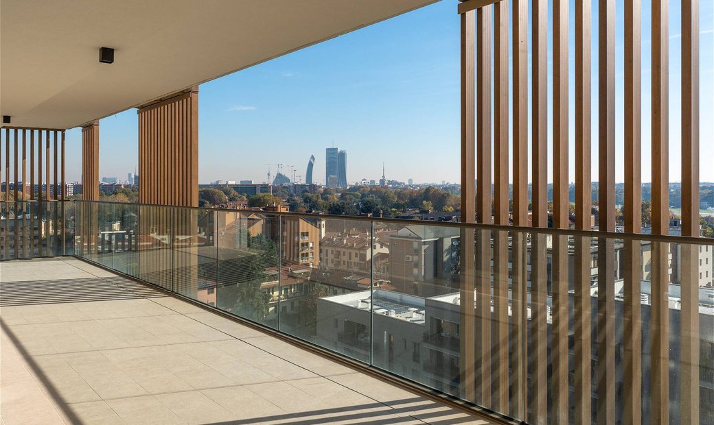 Contemporary Residence With Terrace And City Views In Milan, Lombardy ...