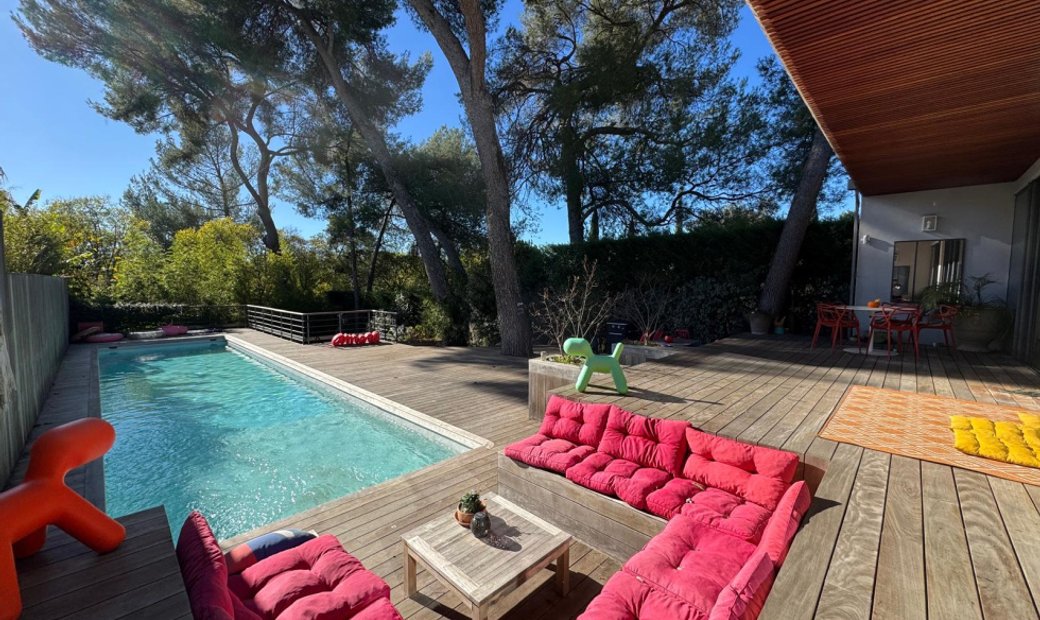 Nimes Tour Magne Exceptional Californian House In Nîmes, Occitanie ...