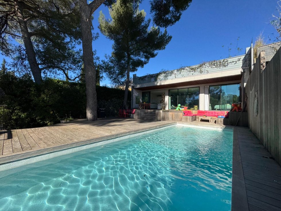 Nimes Tour Magne Exceptional Californian House In Nîmes, Occitanie ...