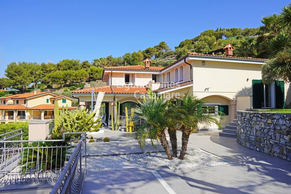 Villa Andora In Andora, Liguria, Italy For Sale (16663099)