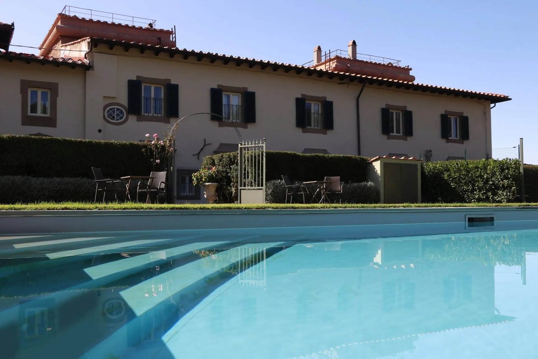 Villa De Rêve Au Cœur Des Collines Toscanes : Dans Londa, Toscane ...