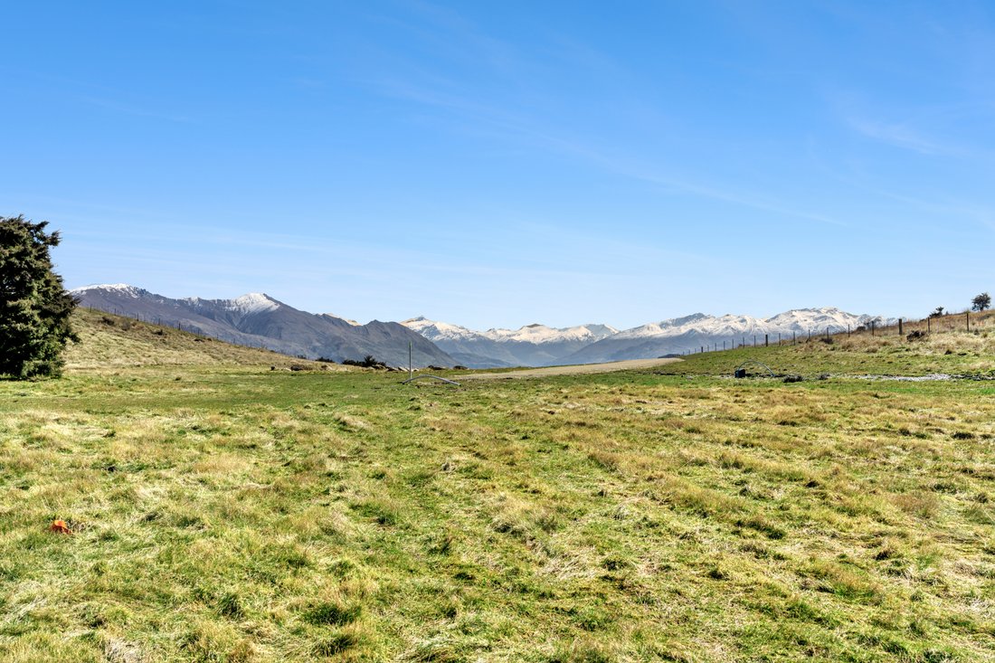 The Vista Twin Lakes Premier Subdivision In Luggate, Otago, New Zealand ...