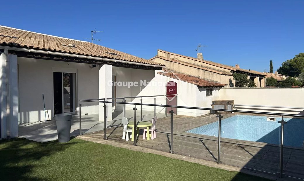 Lançon Provence House In Lançon Provence, Provence Alpes Côte D'azur ...
