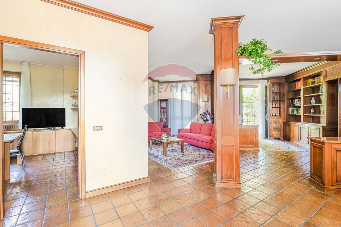 Porzione Di Villa In Vendita A Cerro Al Lambro, In Riozzo, Lombardy ...