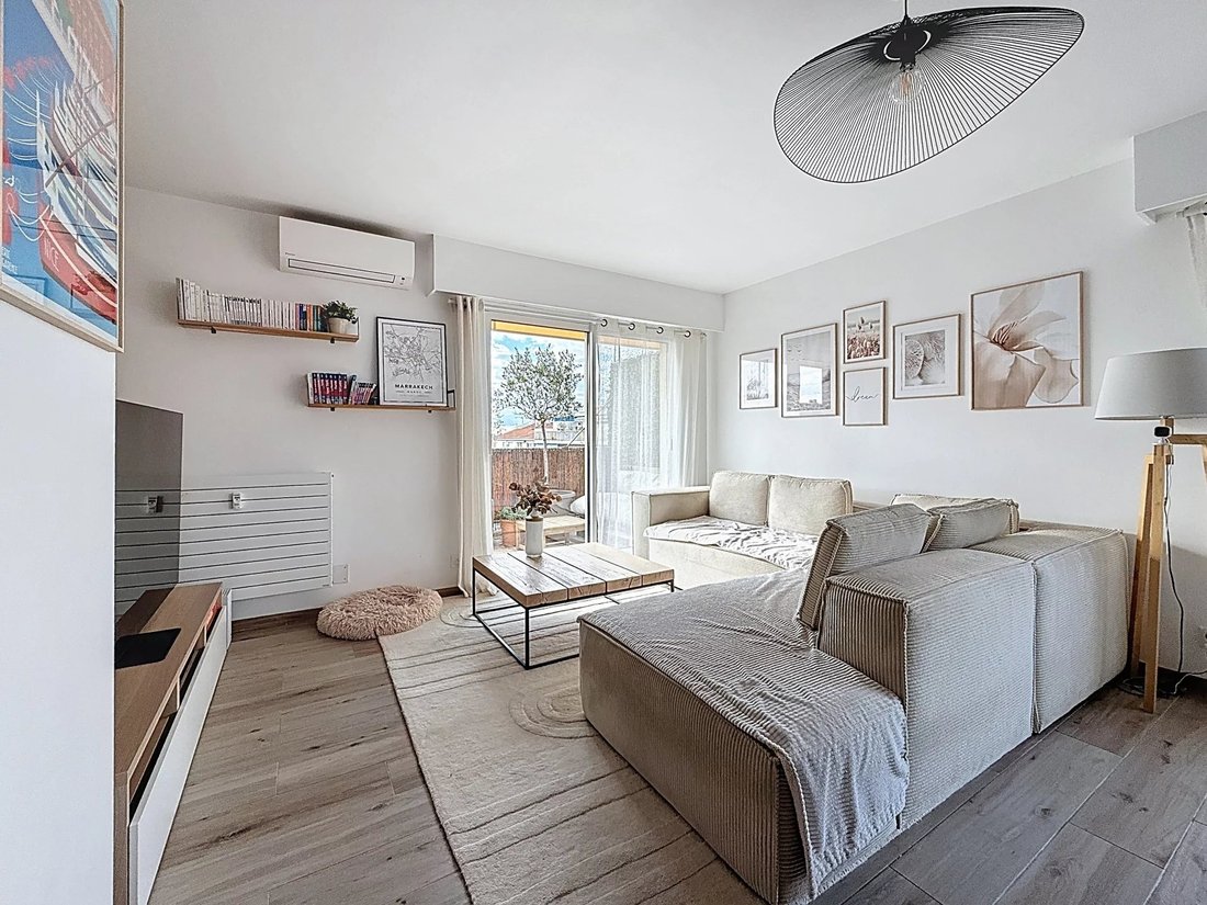 F4 Nice Libération Double In Nice, Provence Alpes Côte D'azur, France ...