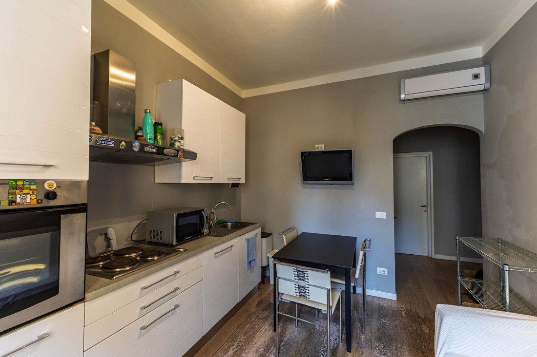 Elegant Four Room Apartment With A View Of The In Florence, Tuscany ...