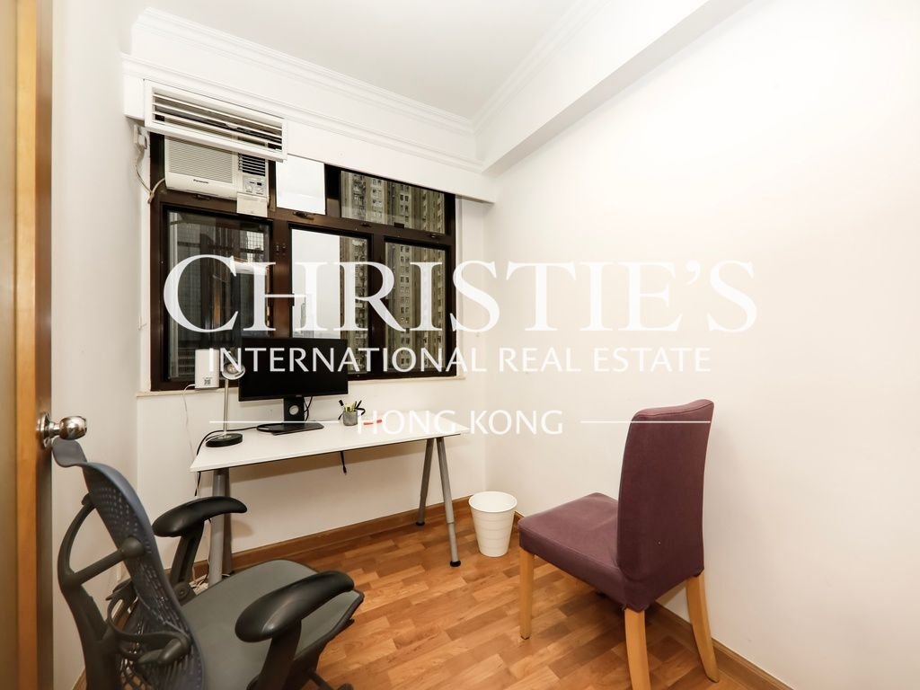 Lok Go Building In Hong Kong, Hong Kong For Sale (16666940)