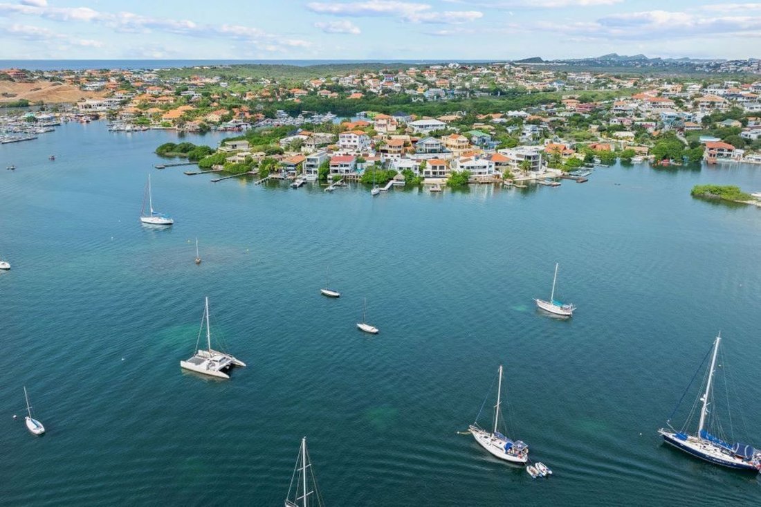 Brakkeput Abou, Spaanse Water, Curaçao In Willemstad, Curaçao, Curaçao ...