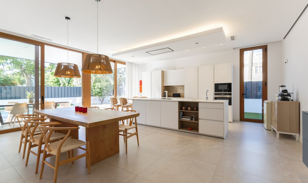 Impressive Property In The Best Location In Picanya, Valencian ...