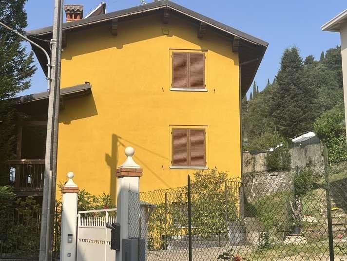 Villa With Four Bedrooms And Garage In Nave, Lombardy, Italy For Sale ...