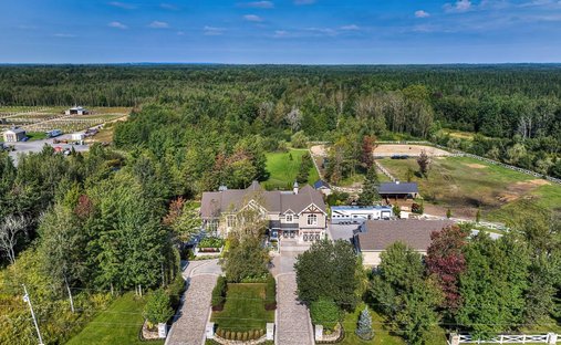 Luxury farm ranches for sale in Canada | JamesEdition