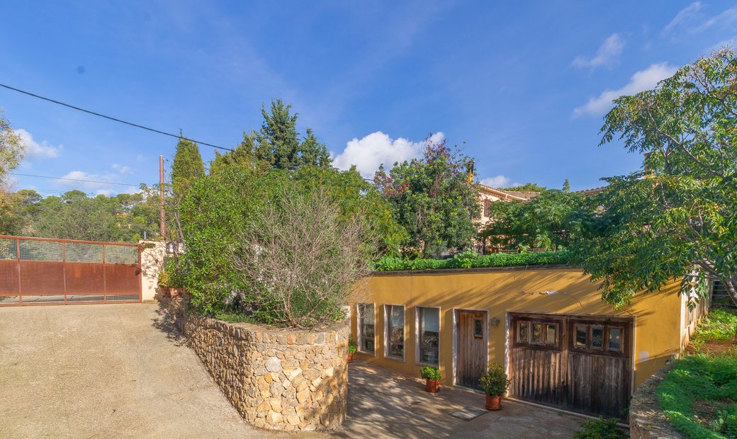 Vivienda En Finca Rustica Con Proyecto De In Alaro, Balearic Islands ...