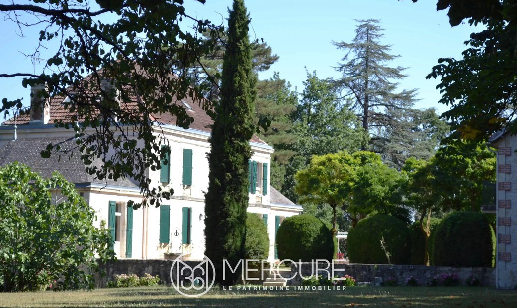 Mansion Near A Town En Fleurance, Occitania, Francia En Venta (16672553)