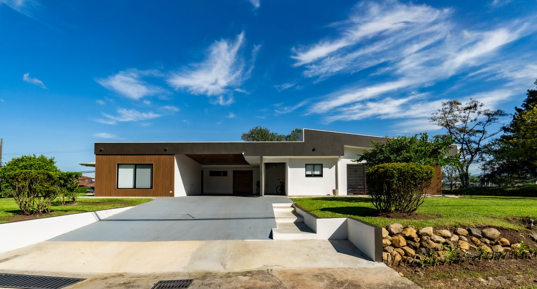 Modern Luxury Residence For Sale In In Guácima, Guanacaste Province ...