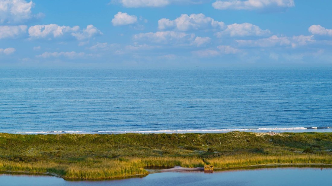 A Rare Waterfront Legacy At 24 And 20 In Water Mill, New York, United ...