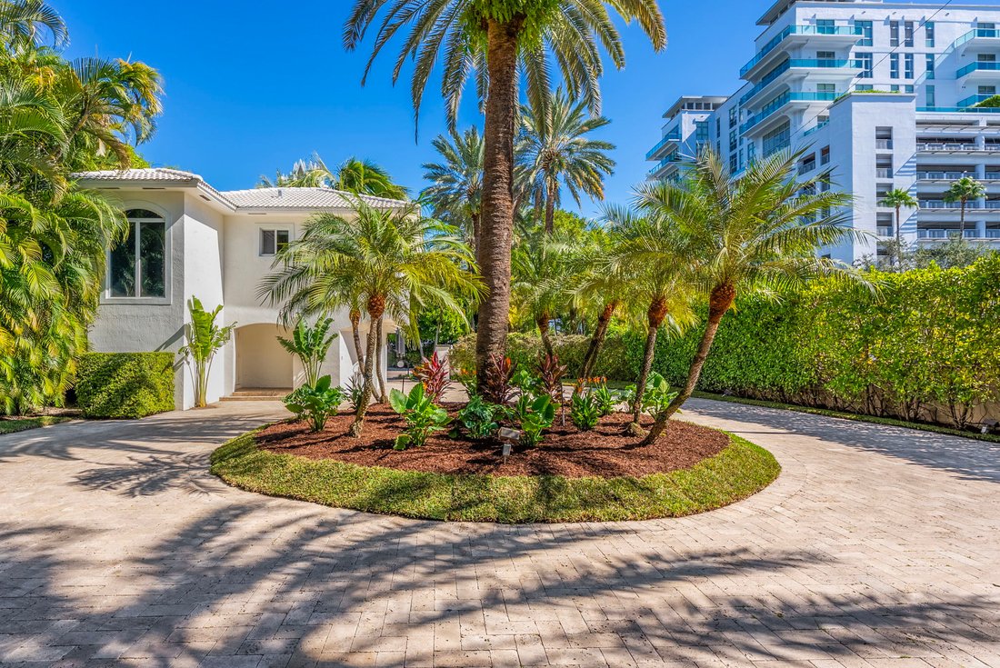 6300 Allison Rd, Miami Beach, Fl, 33141 In Miami Beach, Florida, United ...