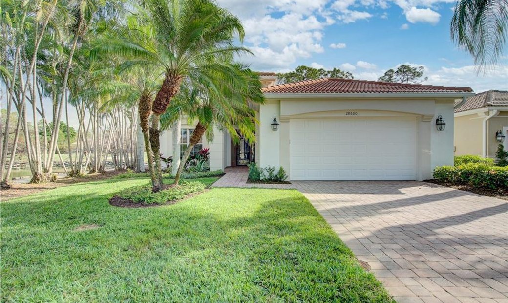 Stylish Cul De Sac Home With Bright In Bonita Springs, Florida, United ...